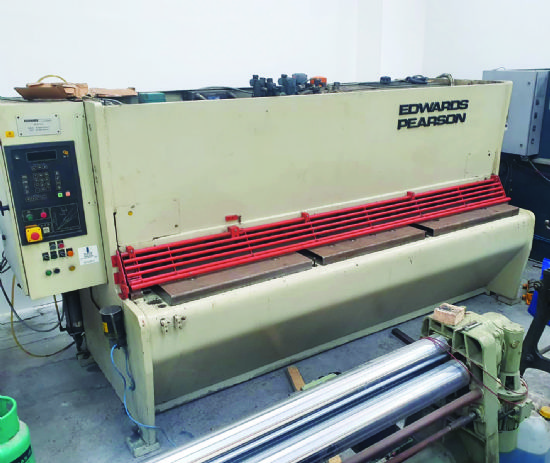 EDWARDS PEARSON Model VR 3,000mm x 13mm Capacity Hydraulic Variable ...