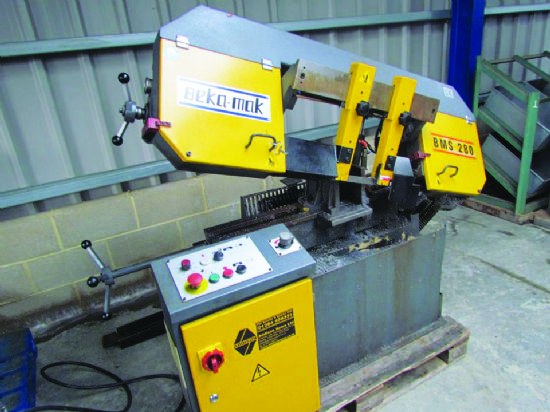 Beka-Mak Model BMS 280 Horizontal Bandsaw for sale : Machinery-Locator.com