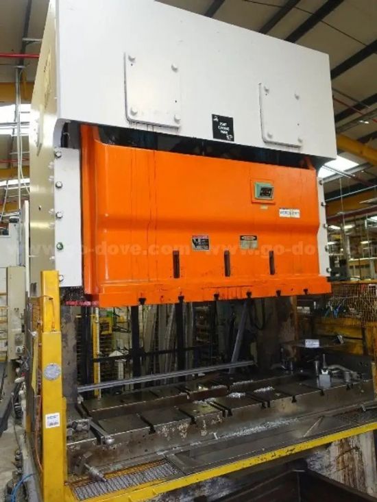 Chin Fong G2-250 250T Progression Press with Leveller and Decoiler for ...
