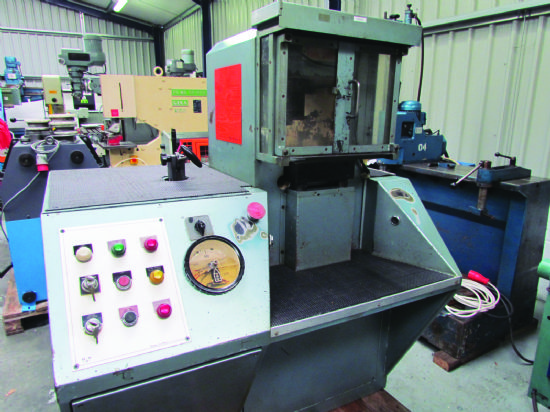 MARIO DI MAIO 500-Ton Hydraulic Coining Press for sale : Machinery ...