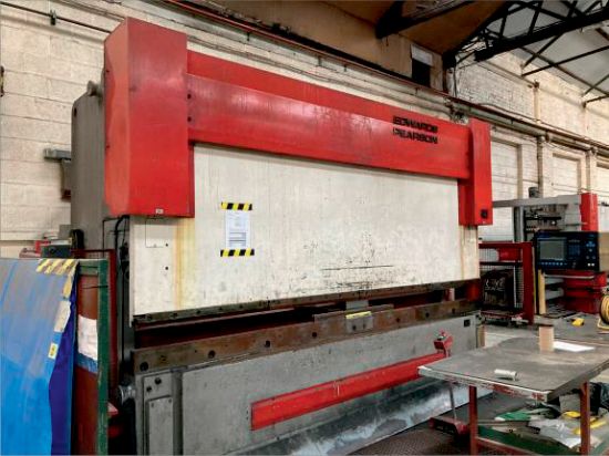 Edwards Pearson PR6 100 / 3100 100 Ton capacity press brake for sale ...