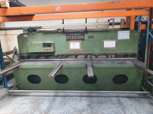 Pearson Guillotine 3mtr for sale : Machinery-Locator.com