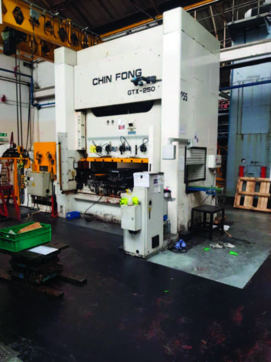 2 of Chin Fong 250-Tonne Presses for sale : Machinery-Locator.com