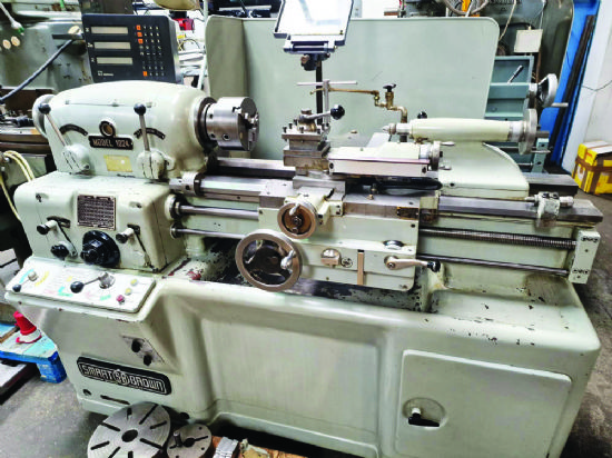 SMART & BROWN 1024 Toolroom Lathe for sale : Machinery-Locator.com