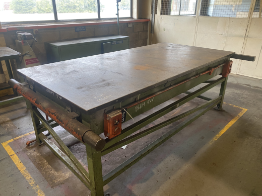 Heavy Duty Steel Table 8ft x 4ft for sale : Machinery-Locator.com