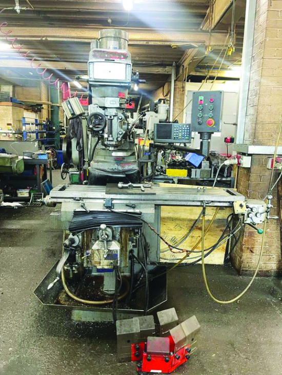 VIKING VM4VS Super Turret Mill (2002) for sale : Machinery-Locator.com