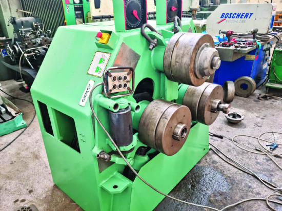 ROUNDO Model R-5 Hydraulic Double-Pinch Section Bending Rolls for sale ...