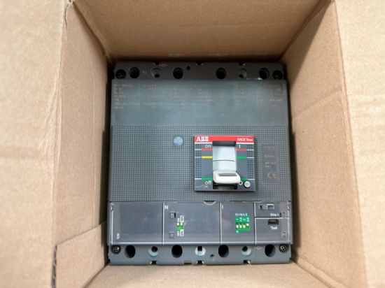 10 x ABB Tmax XT MCCB 4P Moulded Case Circuit Breakers for sale : Machinery-Locator.com