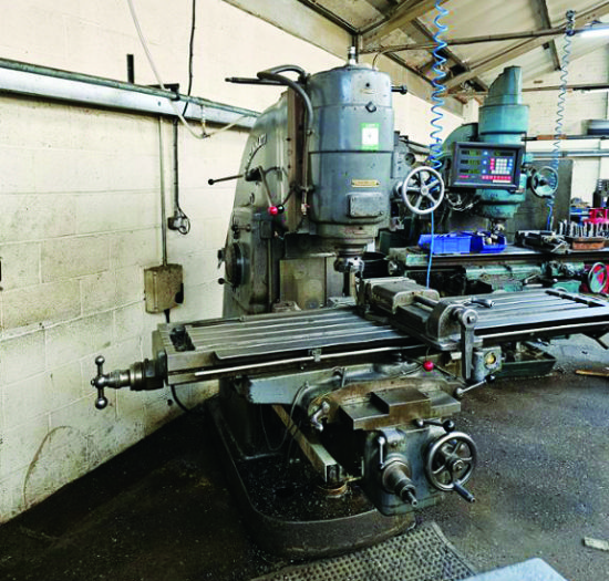 CINCINNATI Vertical Milling Machine for sale : Machinery-Locator.com