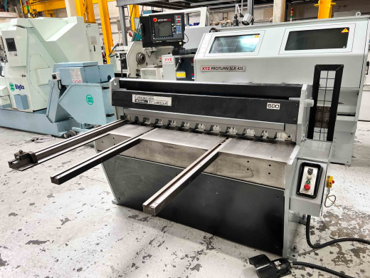 Edwards 3.25/1250 DD (Direct Drive) Powered Guillotine #78676 for sale ...