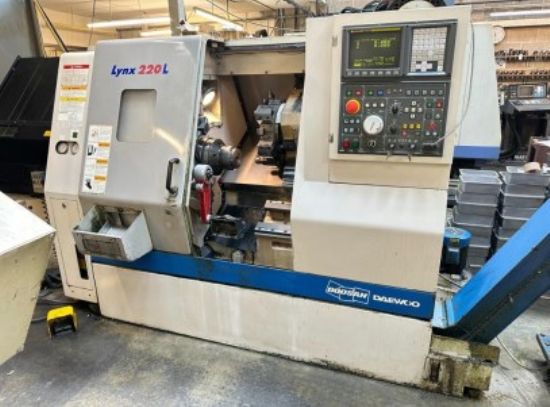 Doosan Lynx CNC Lathe with Fanuc i Series Control, 12 Station Turret ...