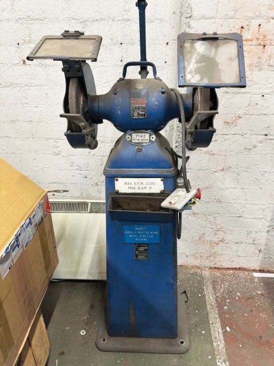 Pedestal Double-Ended Grinder for sale : Machinery-Locator.com