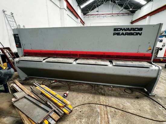 EDWARDS PEARSON VR 4m x 6mm Guillotine for sale : Machinery-Locator.com