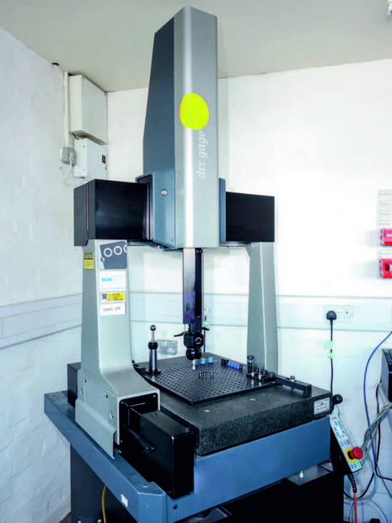 Brown & Sharpe (2004) Model Gage 2000 DCC - CNC Coordinate Measuring ...
