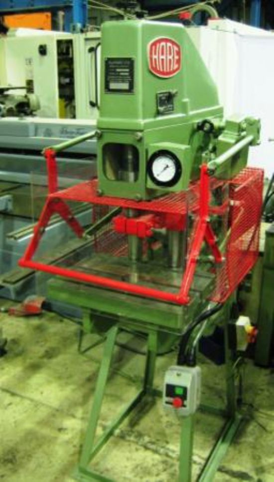 Hare 5 BS Serial No 8060 Hydraulic Press for sale : Machinery-Locator.com