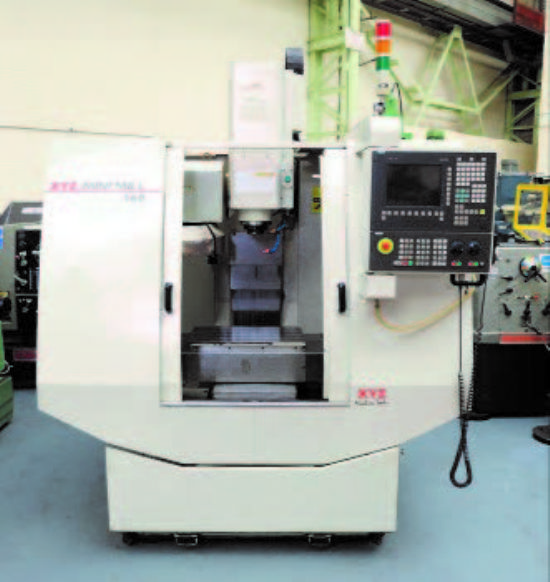 XYZ Mini Mill 560 CNC Vertical Mill (2006) for sale : Machinery-Locator.com