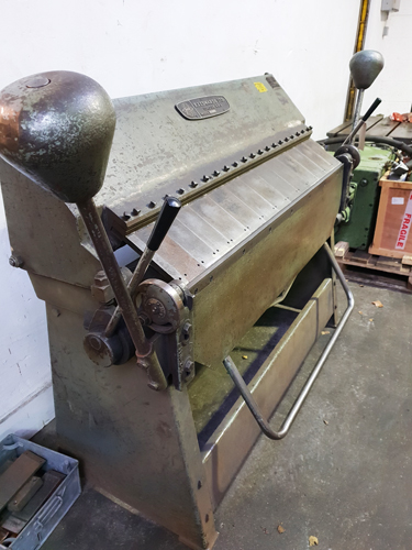 EDWARDS TRUEFOLD BOX & PAN FOLDER for sale : Machinery-Locator.com