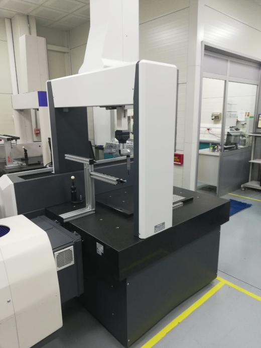 Coordinate Measuring Machine ZEISS CONTURA 7/10/6 RDS for sale ...