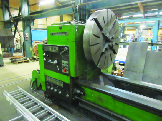 Centre Lathe TOS SU 125 for sale : Machinery-Locator.com