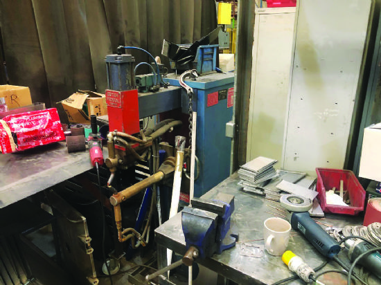 British Federal 25kVA Spot Welder for sale : Machinery-Locator.com